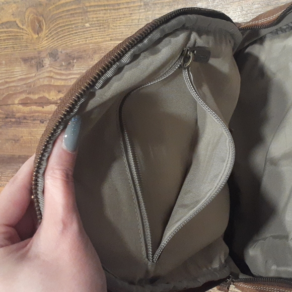 Roots | Bags | Roots Leather Backpack | Poshmark